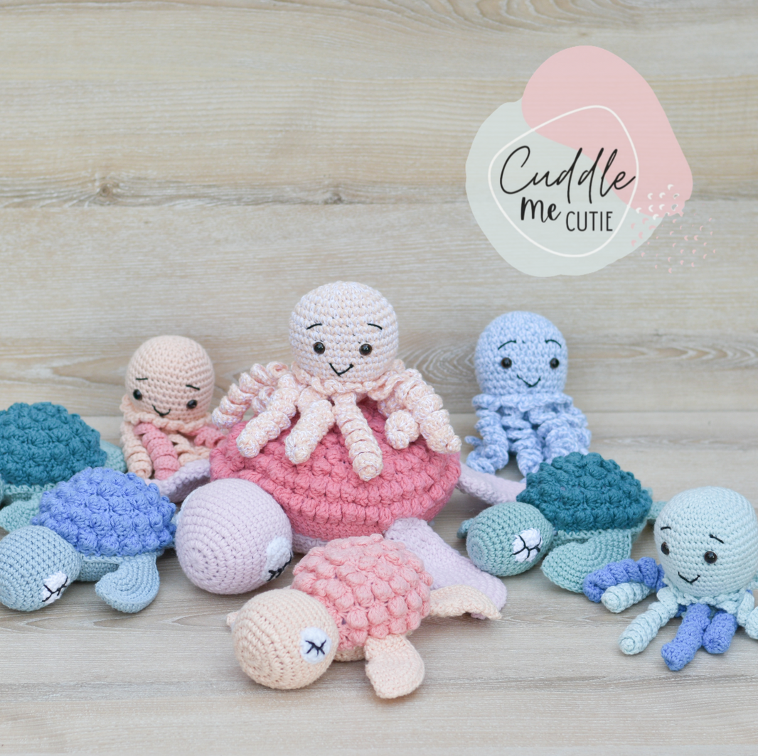Crochet Cuddles – Cuddle me Cutie